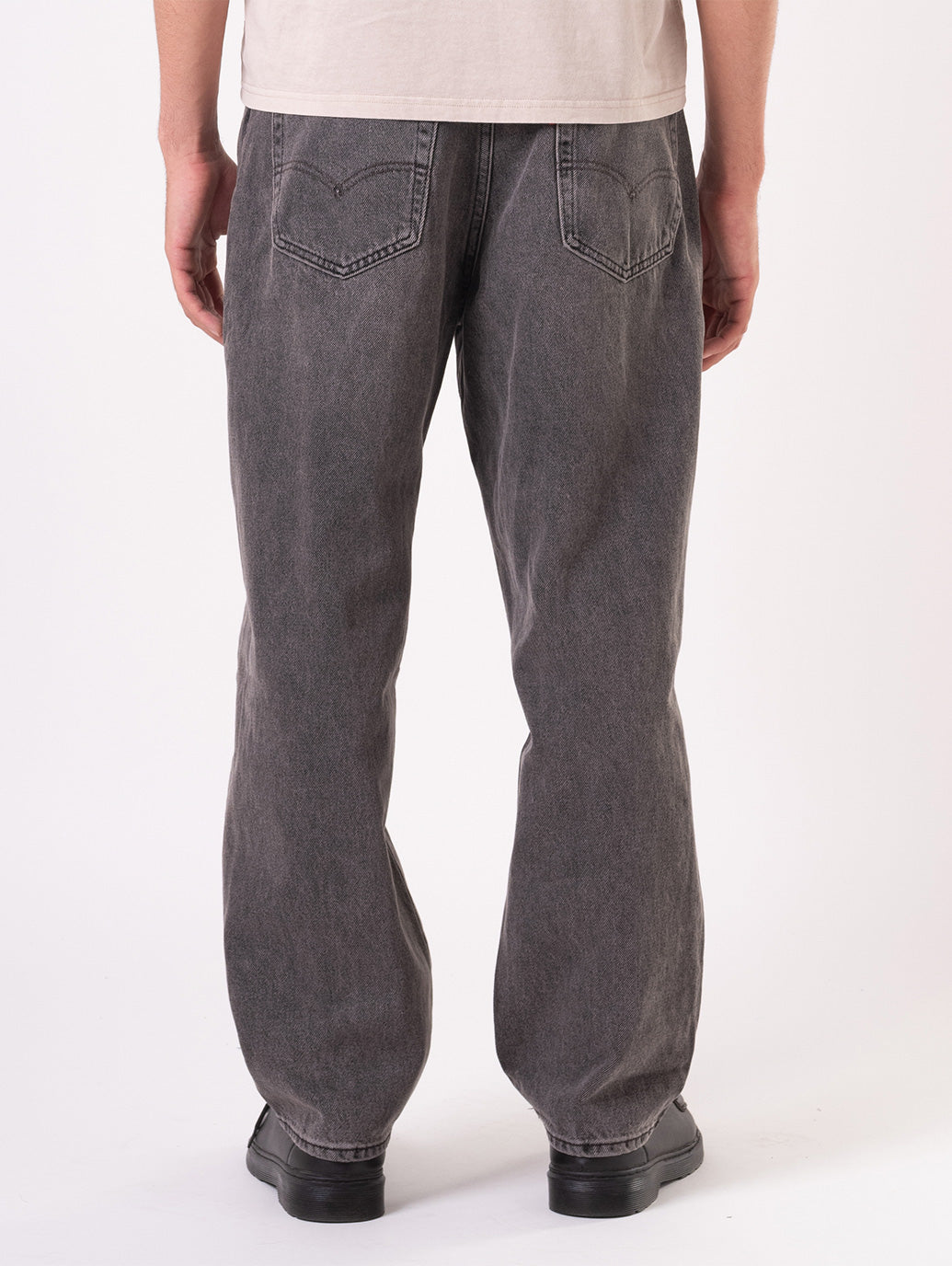 568™ STAY LOOSE ジーンズ ブラック – リーバイス®公式オンラインストア